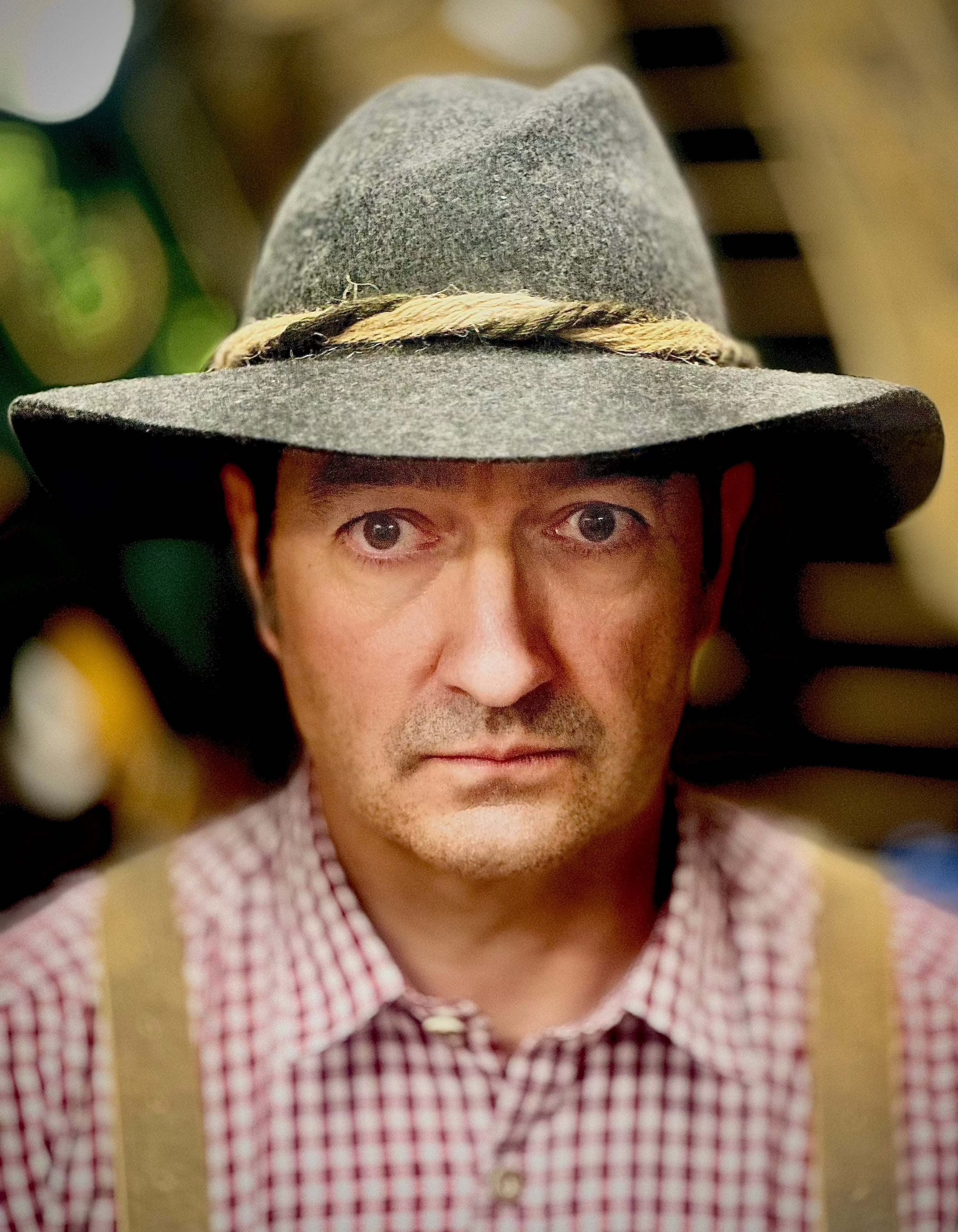 Faustmann 100 Wool Hat Black - Elegant Style & Comfort – CA Dirndl Haus